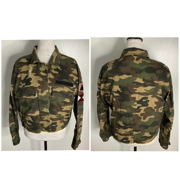 Saks Fifth Avenue | Jackets & Coats | Saks Fifth Avenue Camo Jacket Lg ...